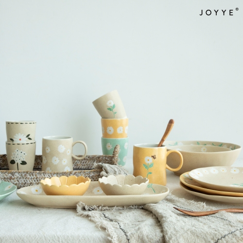 The Little Daisy Tableware Collection from Joyye